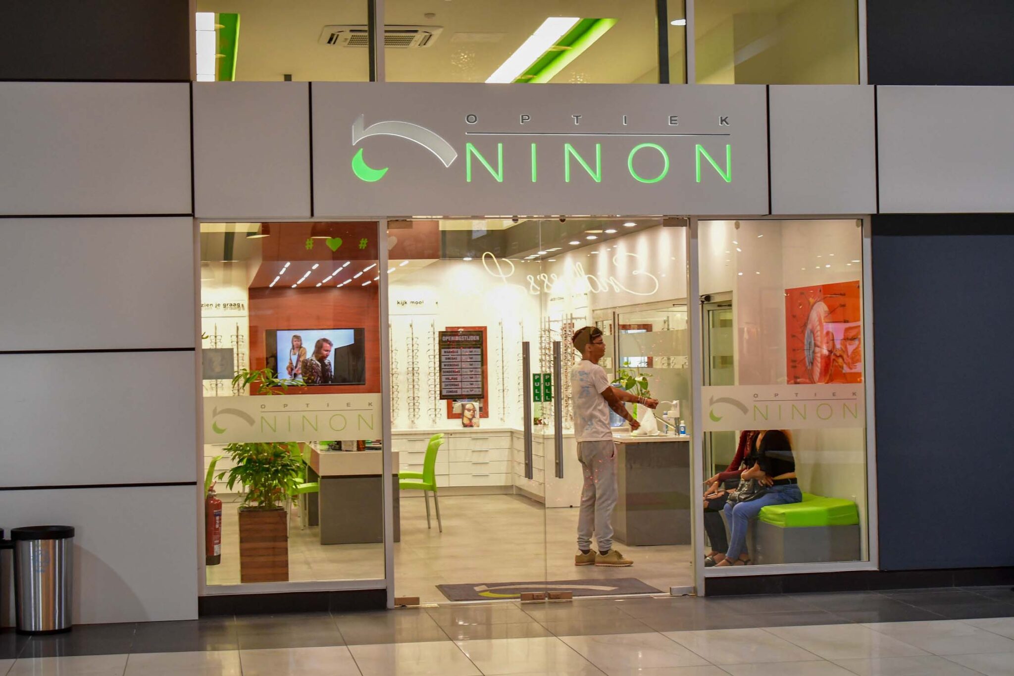 Optiek Ninon – International Mall of Suriname
